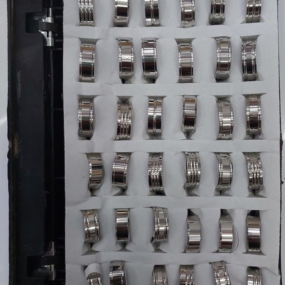 Unisex Rings line cut in the middle | Daraz.lk