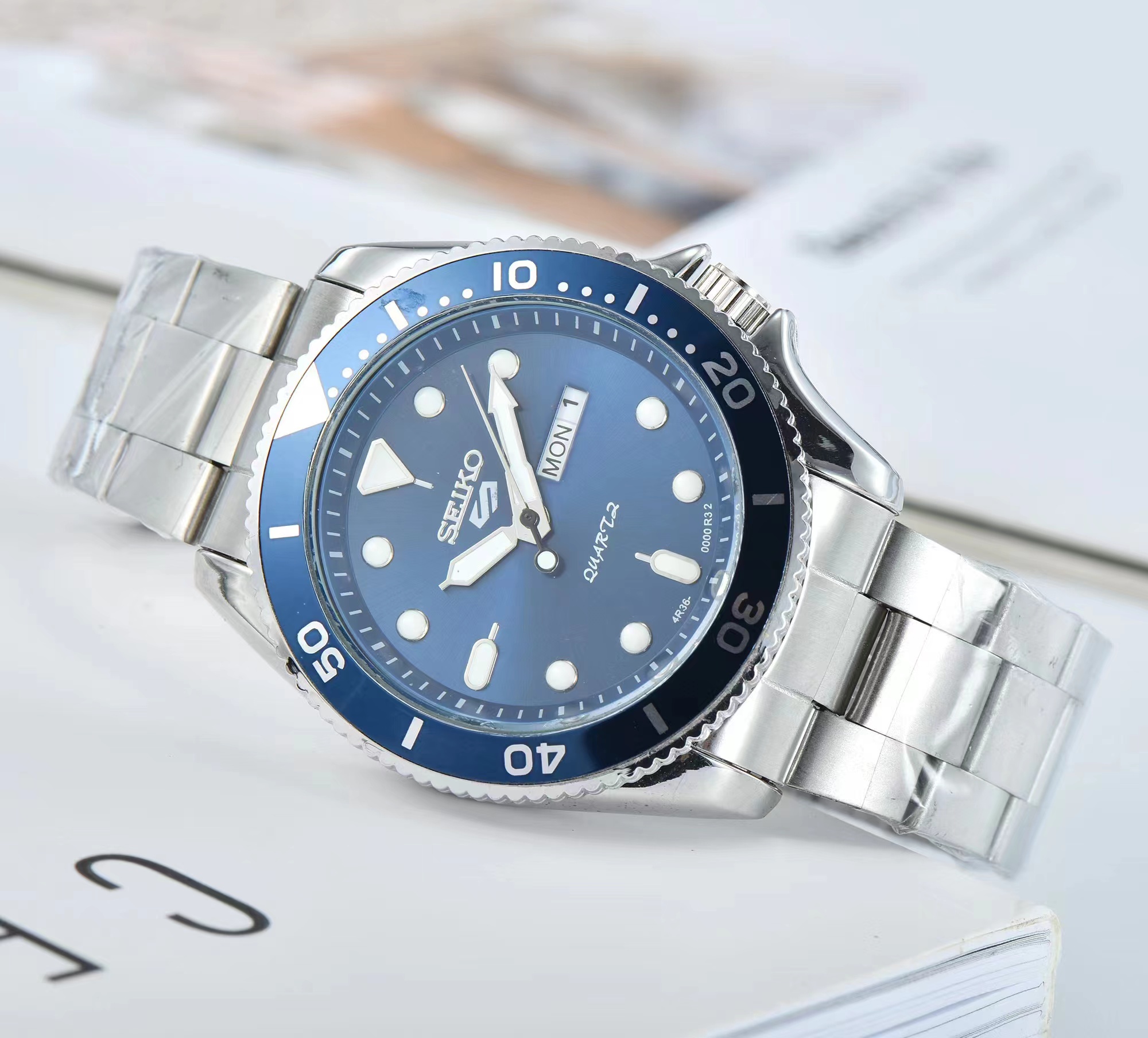 SEIKO Men's Sports Quartz Waterproof Watch, Multifunctional Dial ...