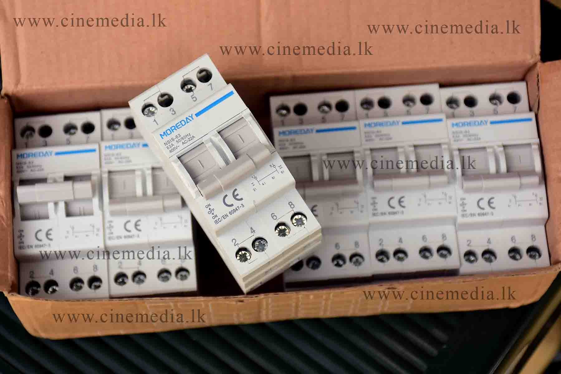 MCB type changeover switch Change over switch Manual transfer switch ...