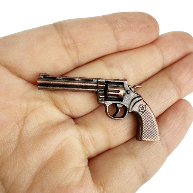 1/12 Dollhouse Mini Revolver Shooting Toy Dollhouse Figurines Soldier ...