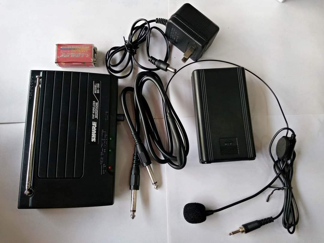 SHURE VHF Wireless Microphone System SH-200 | Daraz.lk