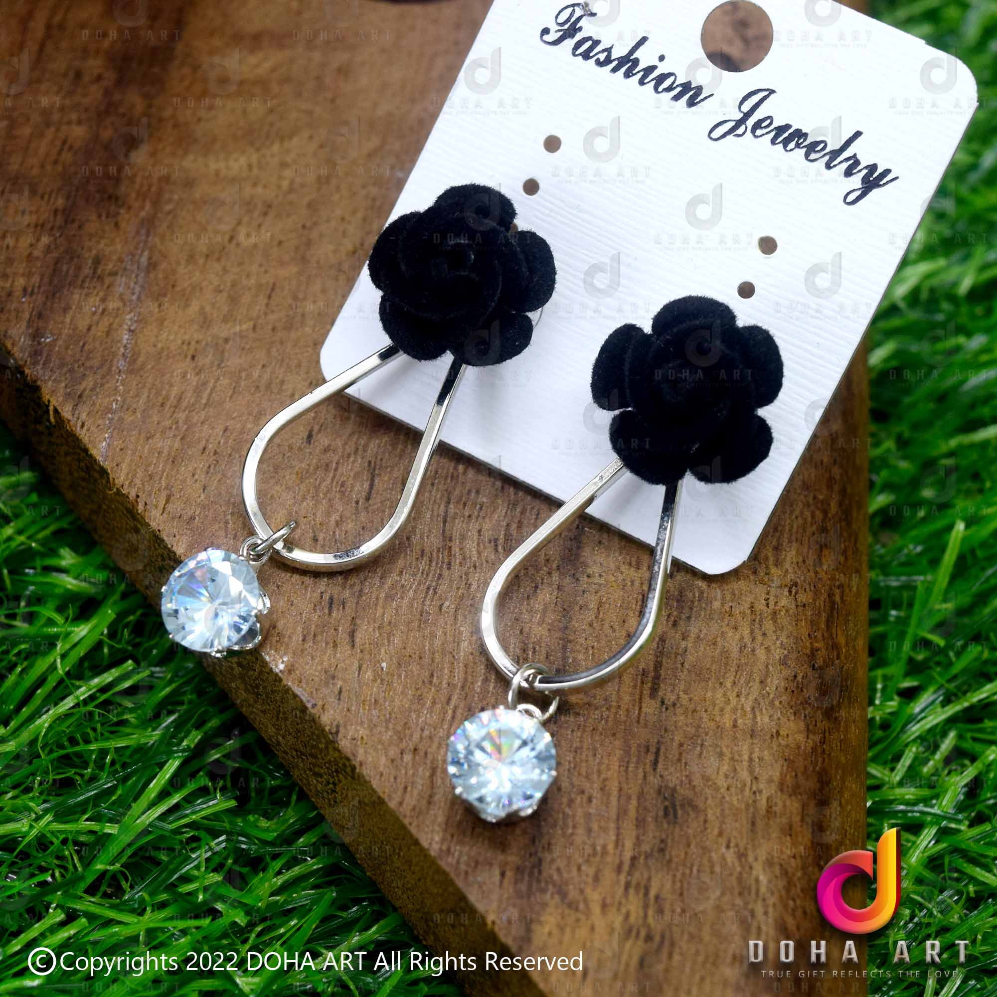 Key Tec Earrings With White diamond Stone Black Flower For Women Party ...