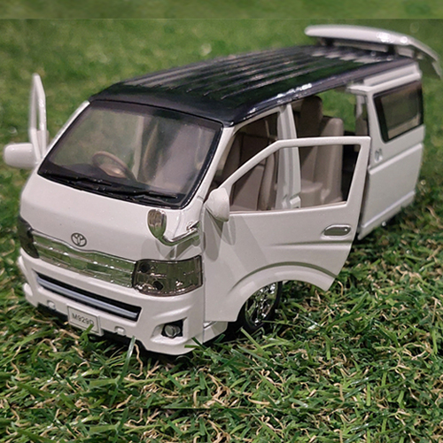 1:32 Die Cast Toyota KDH Hiace Van Model Alloy Diecasts Metal Toy ...