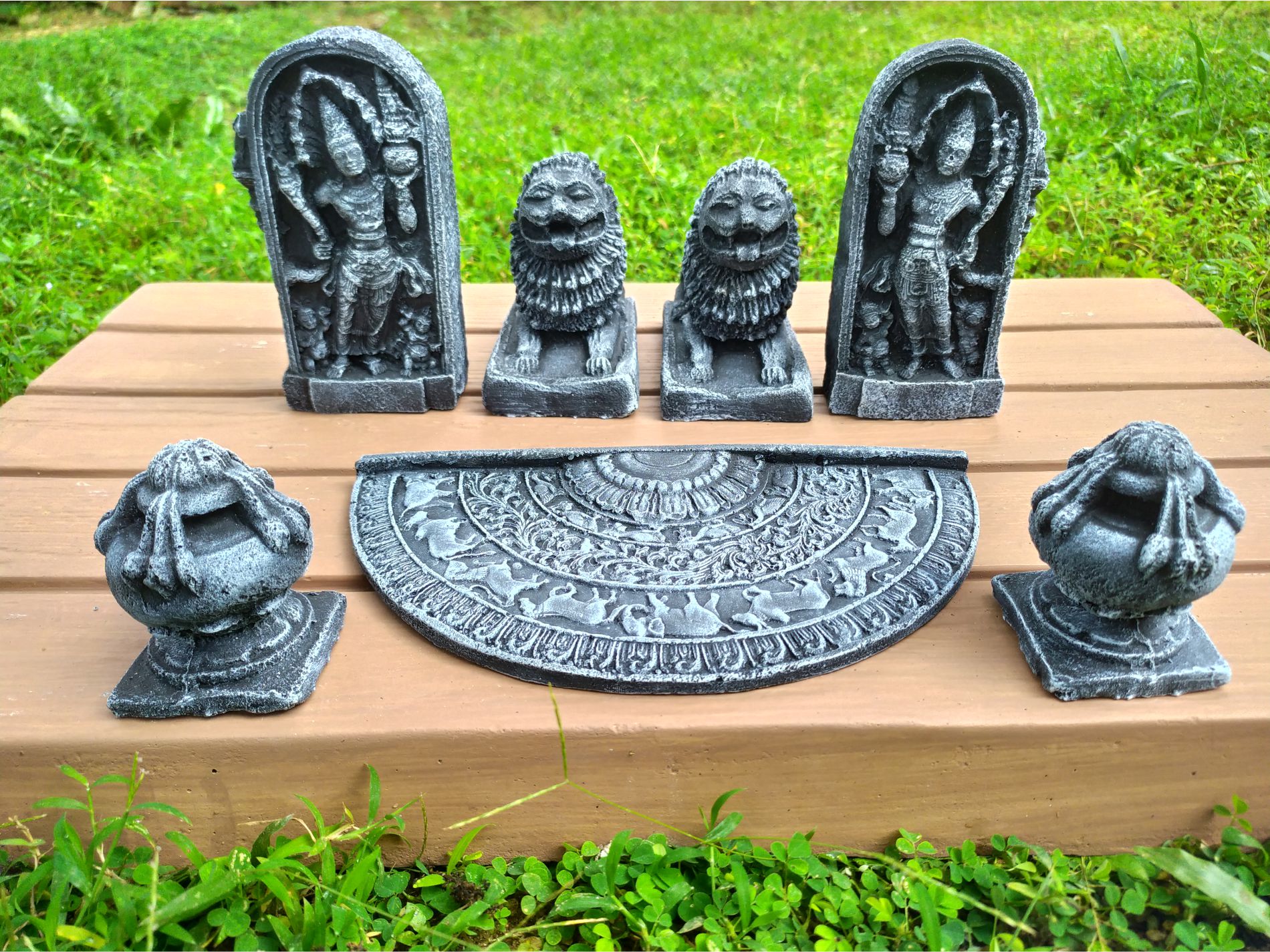 Moonstone / Lion 2 Pieces / Muragala 2 Pieces / Punkalasa 2 Pieces ...