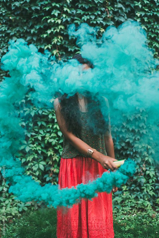Color Smoke Grenade for Pre Shoots and Gender Reveal - Color Smoke for ...