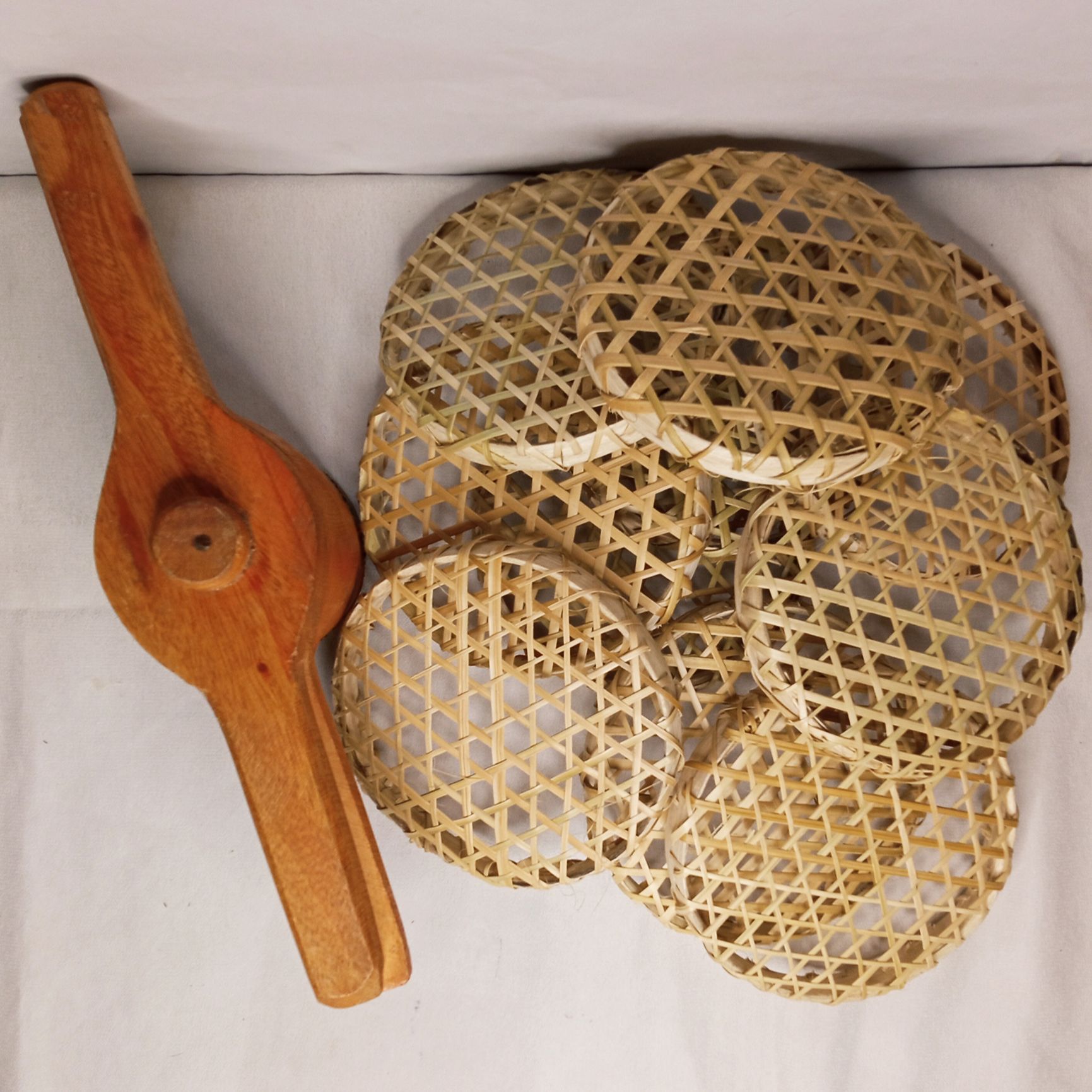 kitchen items set / One string hopper maker And ( 10 String Hopper ...