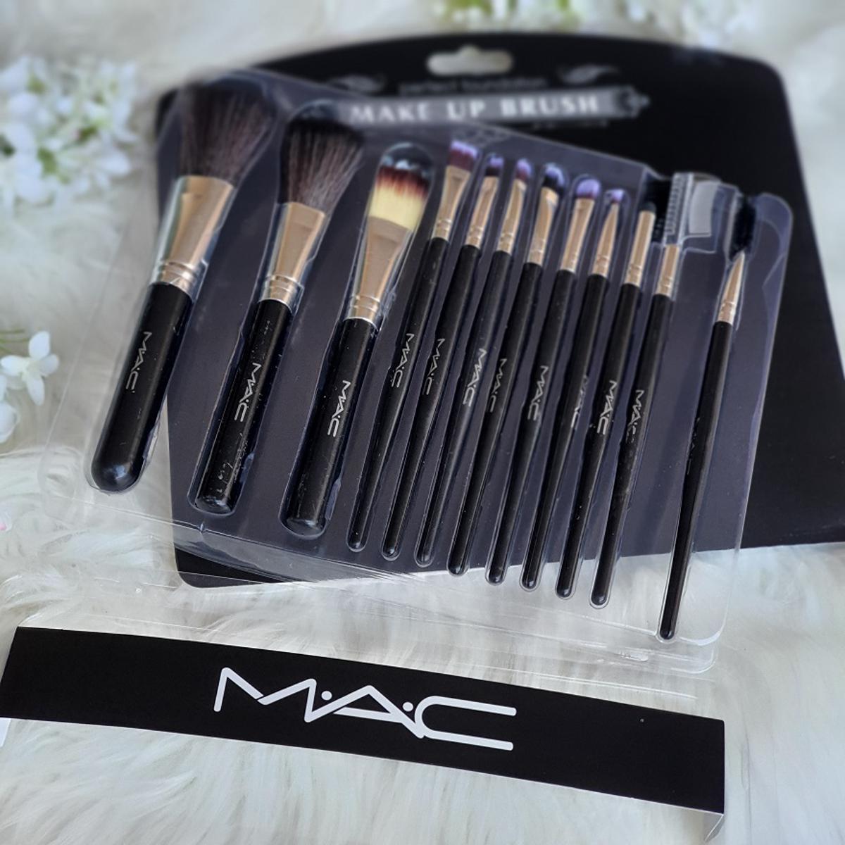 Mac Make Up Brushes