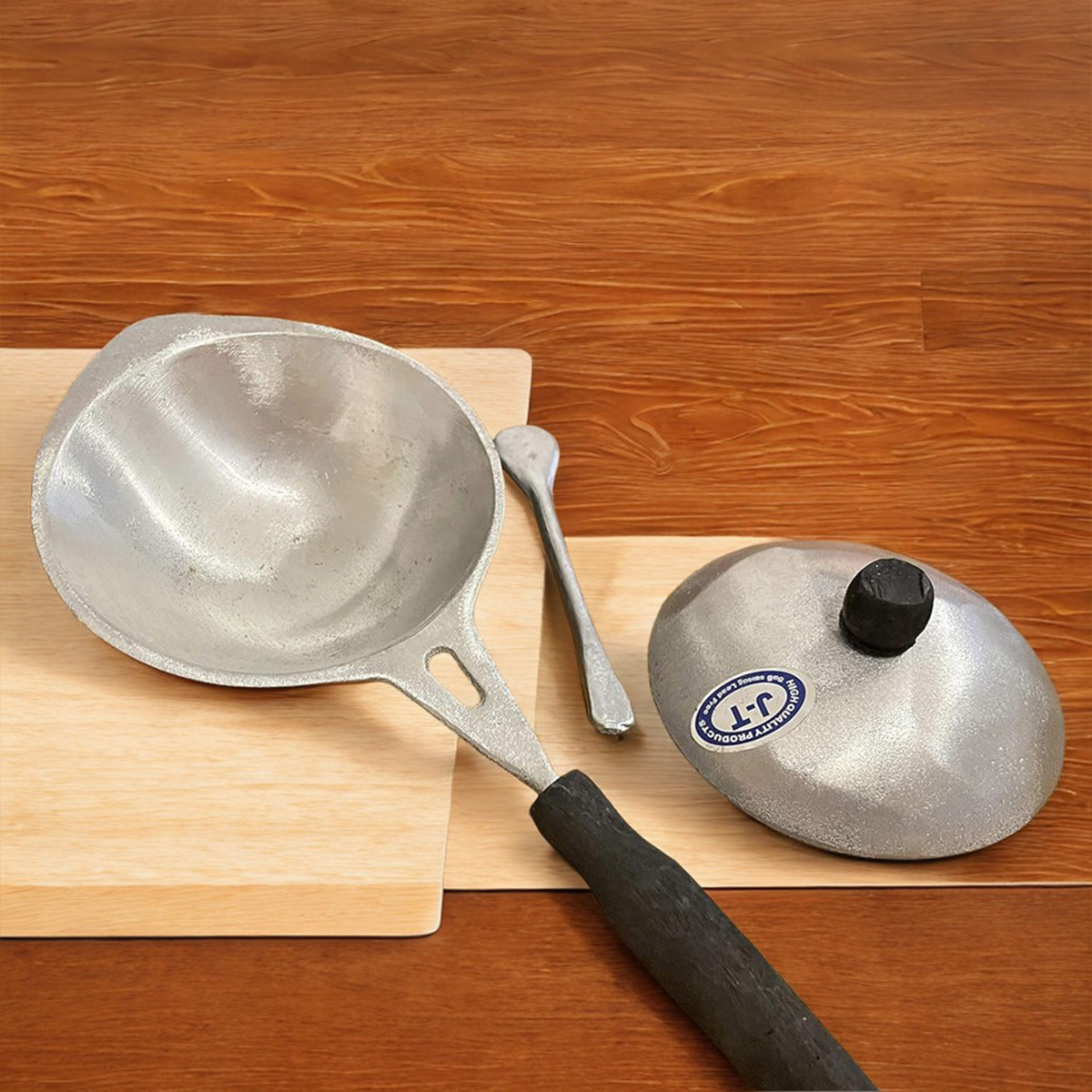 Hopper Pan Aluminium Small Polished High quality with wooden handle and ...