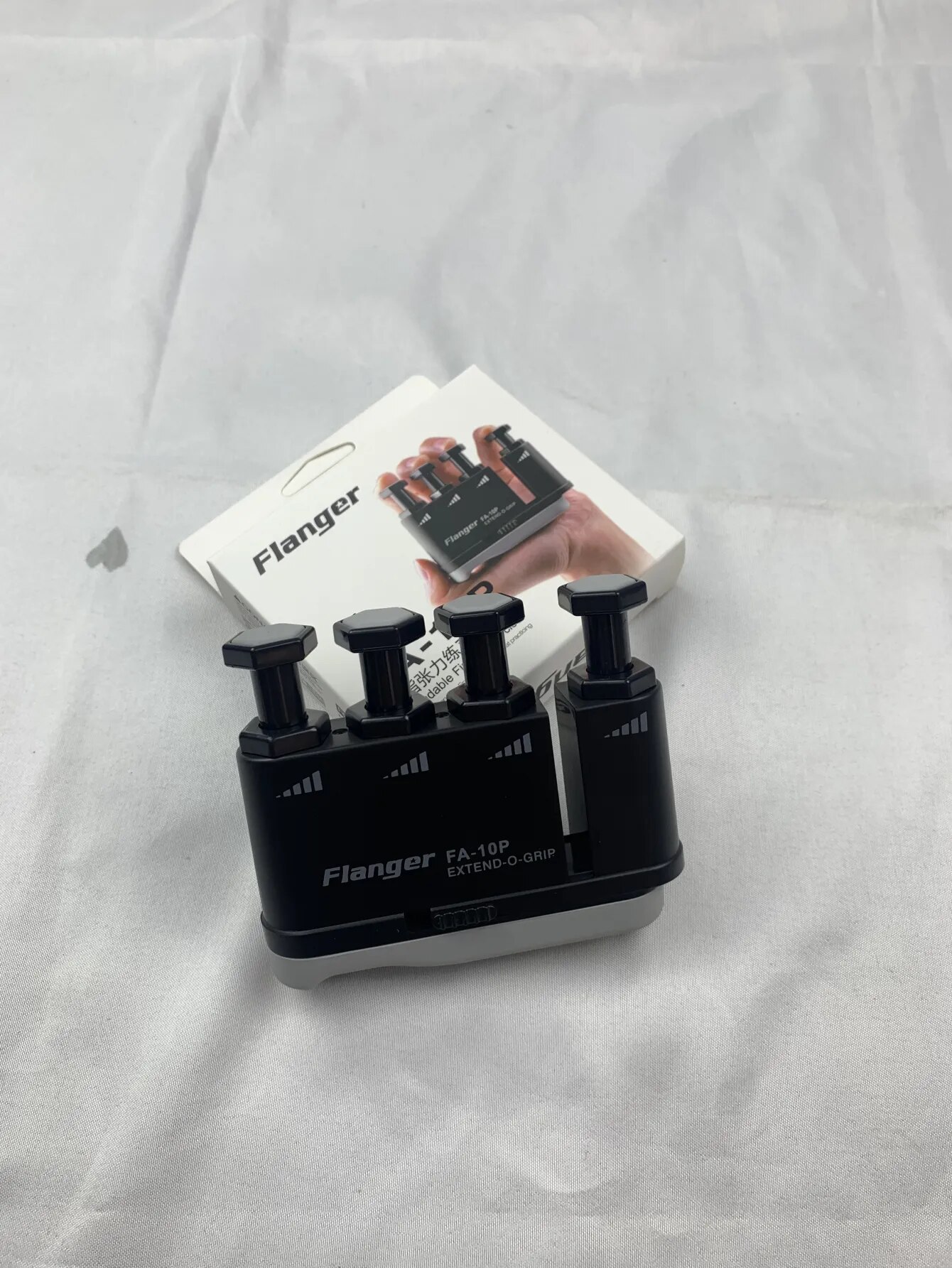 【HOT】 Finger Trainer Exerciser Hand Grip Finger Piano Guitar Finger ...