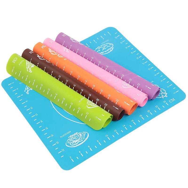 Silicone dough kneading mat with measurements. High temperature ...
