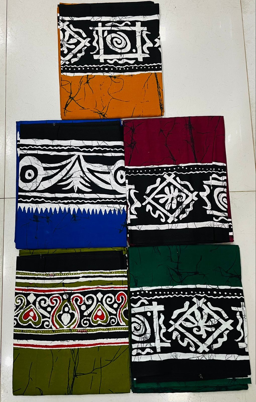 Sri Lankan Batik Sarongs with Beautiful design | Daraz.lk